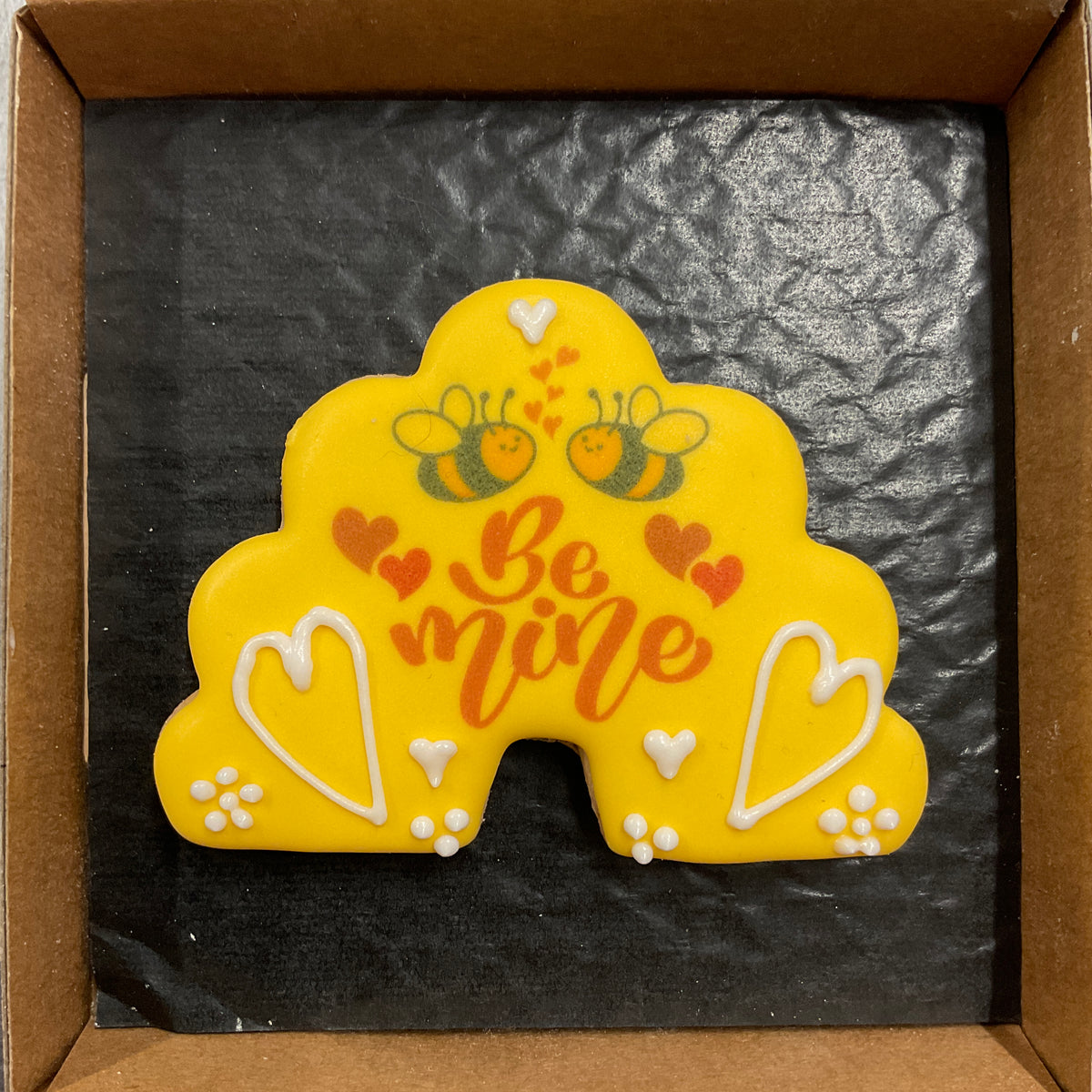 Be Mine Valentine Beehive Cookie – CookieDoodleDoo